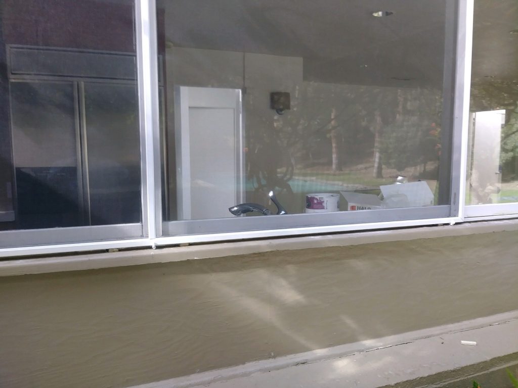 Retractable screen doors and disappearing screens. | Retractable Doors